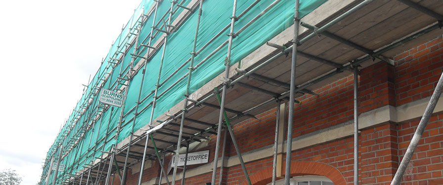 Burns Scaffolding: Family run scaffold firm based in Sutton, Surrey